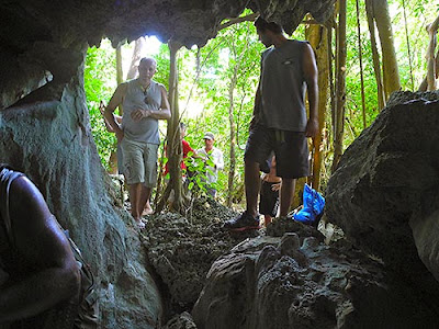 My Roatan - Adventures in Creating Nirvana: exploring the helene cave