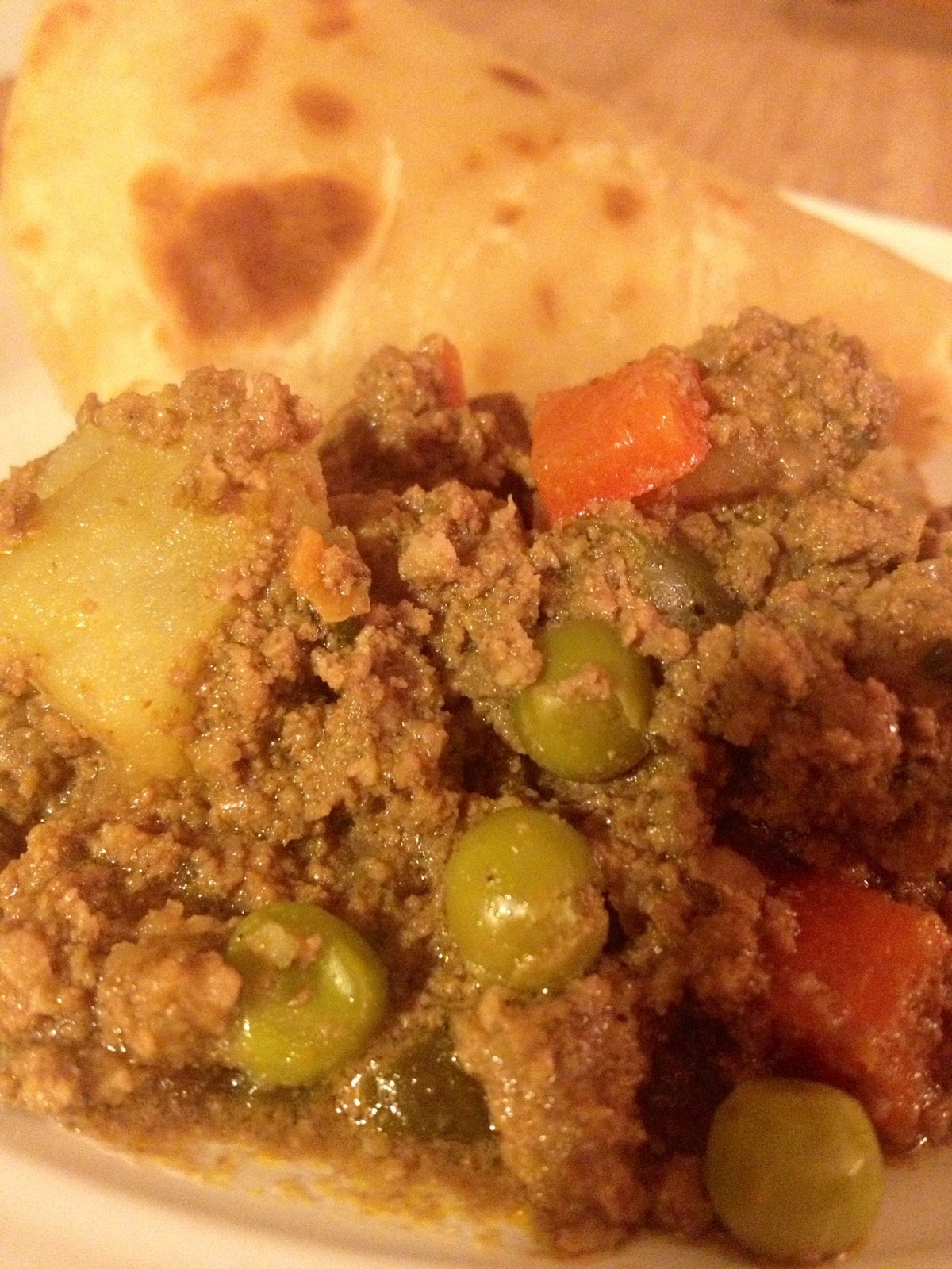 Stella's Meza: Keema Curry (ground beef/chicken or turkey curry)
