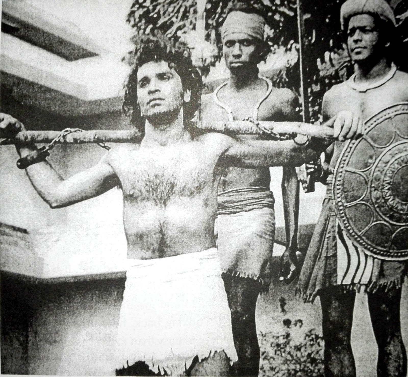 Fragments.: Ravindra Randeniya: Reflections on Versatility