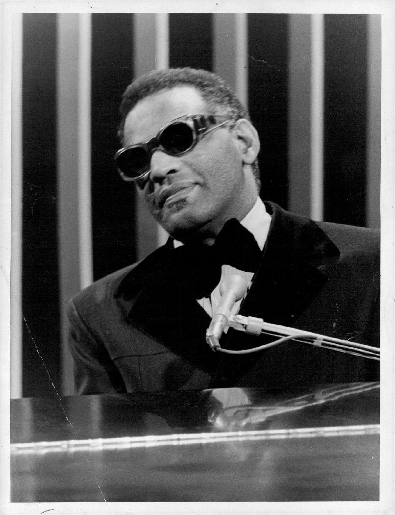 Ray Charles Video Museum: Ray Charles Is In Town - Chronology 1976
