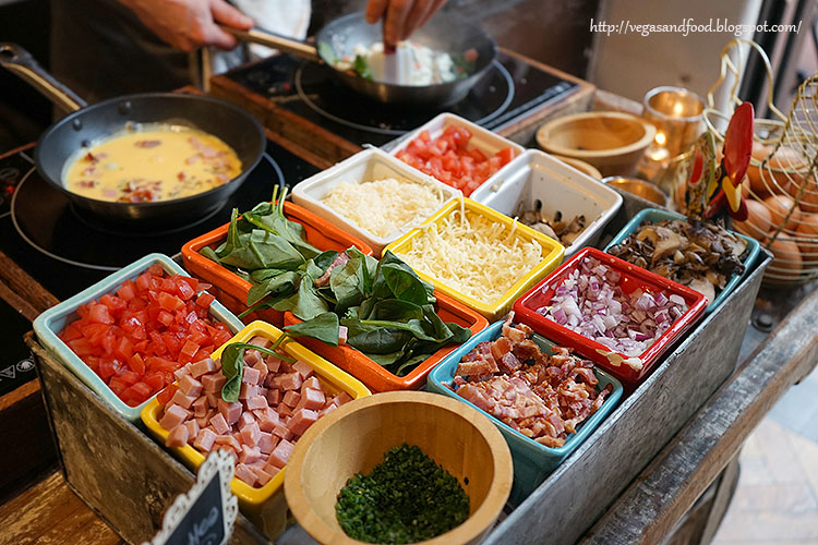 Sunday Brunch at Firefly - studio city - Vegas and Food