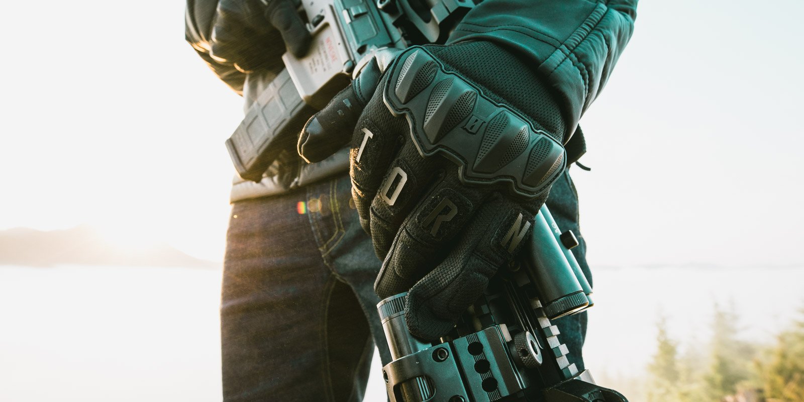 Super Punch: Tactical sandals