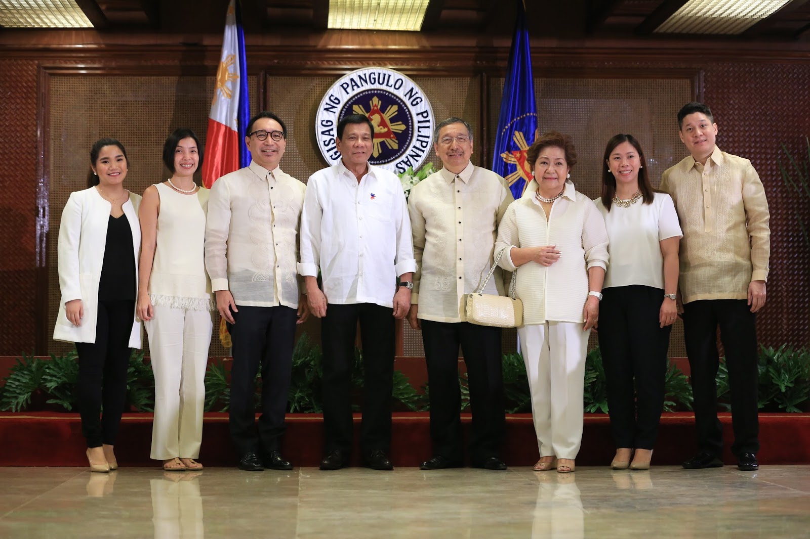 President Rodrigo Duterte administers oath taking of Ambassador Amable ...