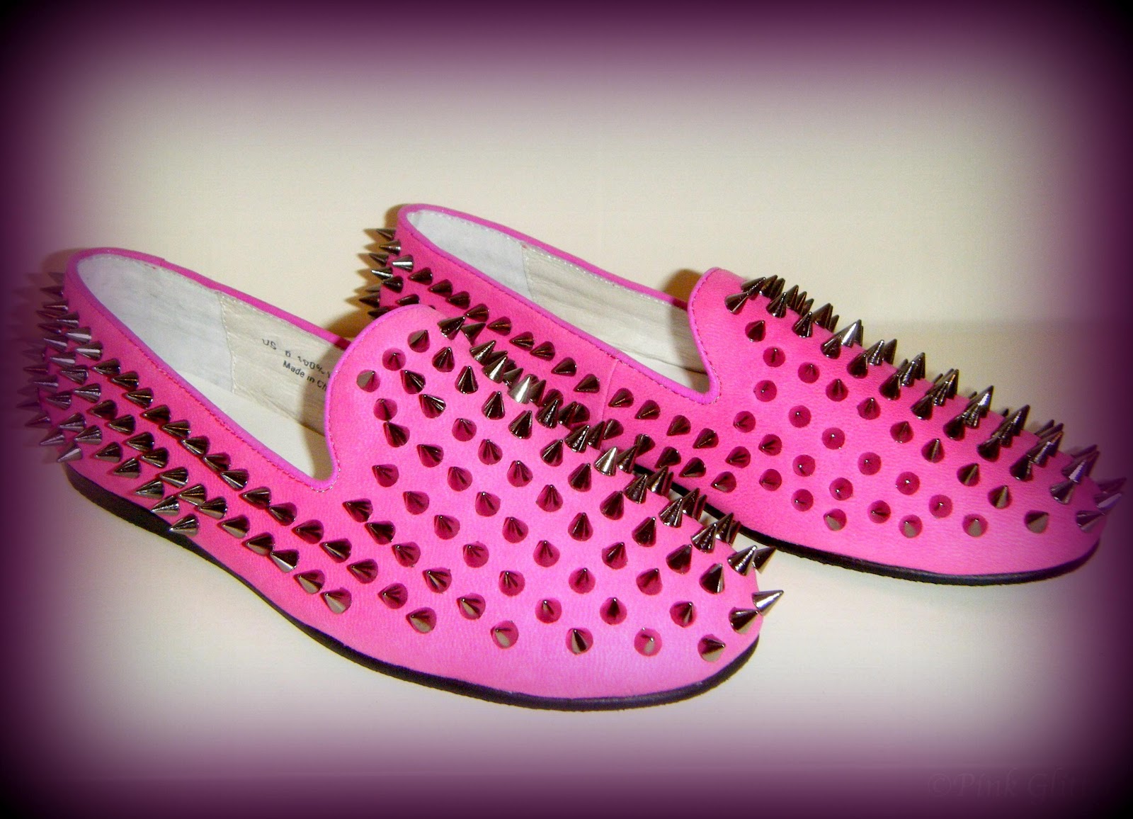 Pink Glitter: UNIF Hellraisers!