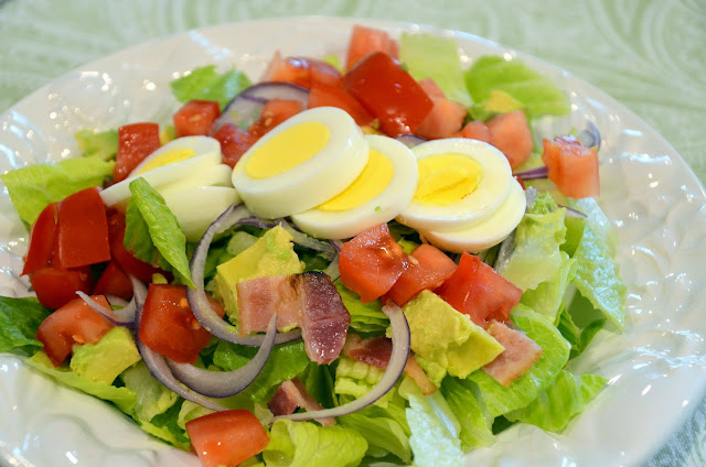 Mennonite Girls Can Cook: Cobb Salad