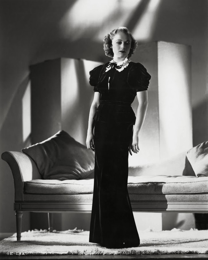 It's The Pictures That Got Small ...: THE THURSDAY GLAMOUR 15!