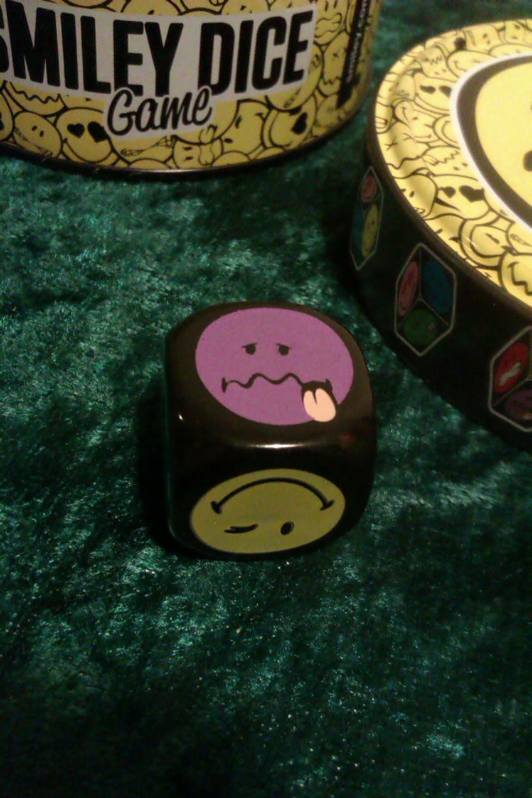 company of players: SMILEY DICE