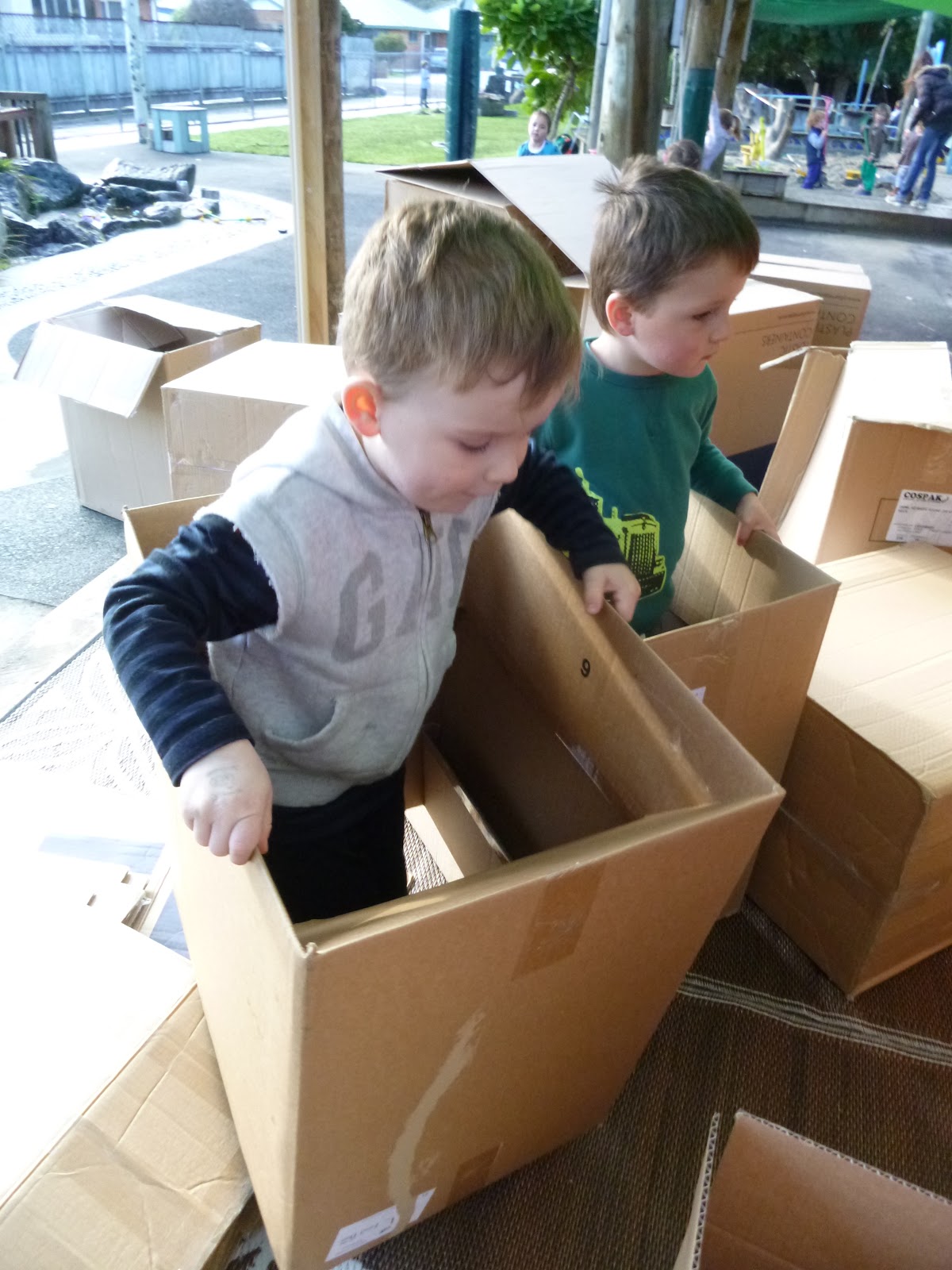 Mairtown Kindergarten: The humble cardboard box