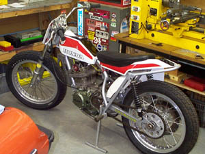 Renax Motorbike corner: Trackmaster Champion frame XL350 flattracker.