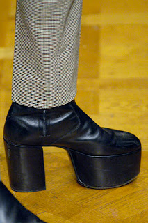 コレクション：2007 A/W COMME des GARCONS HOMME PLUS｜コムデギャルソン店舗マップ