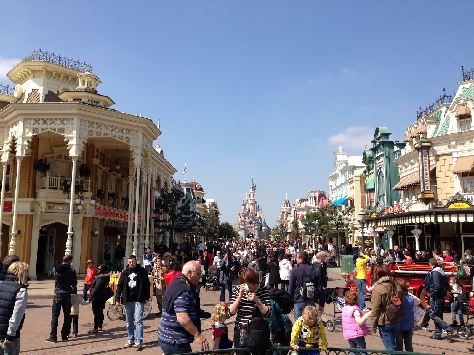 Disneyland Paris - Day One - chelseamamma.co.uk