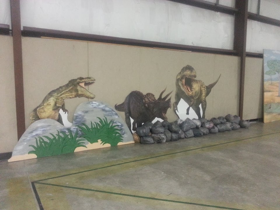 Fabulously Living: VBS-SAURAS Decorations