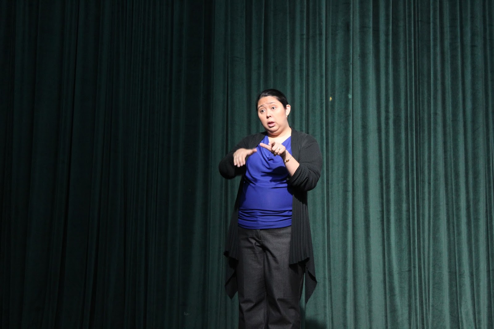 Deaf E-News: "APOLINARIO MABINI: The Sublime Paralytic" Premiere