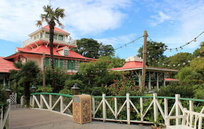 Passport to Dreams Old & New: Understanding the Adventureland Veranda