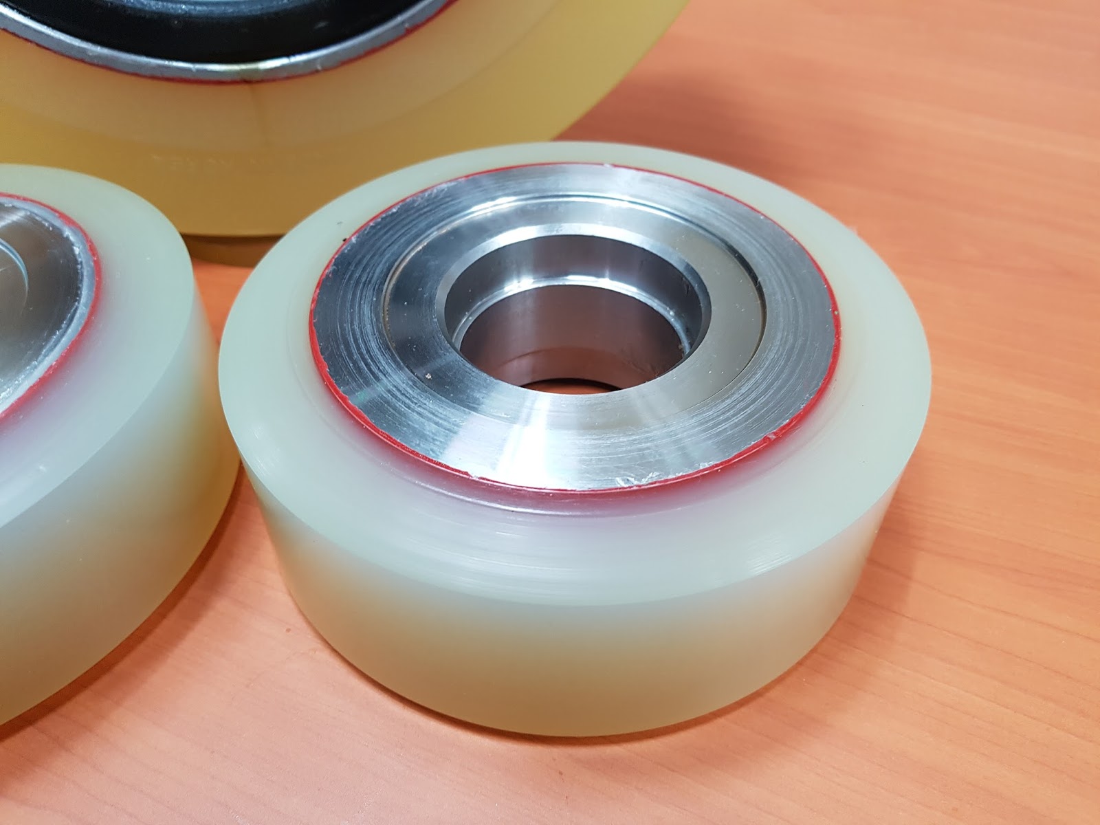 Forklift Urethane Tire Total Solution HANA TIRE: DOOSAN REACH TYPE ...