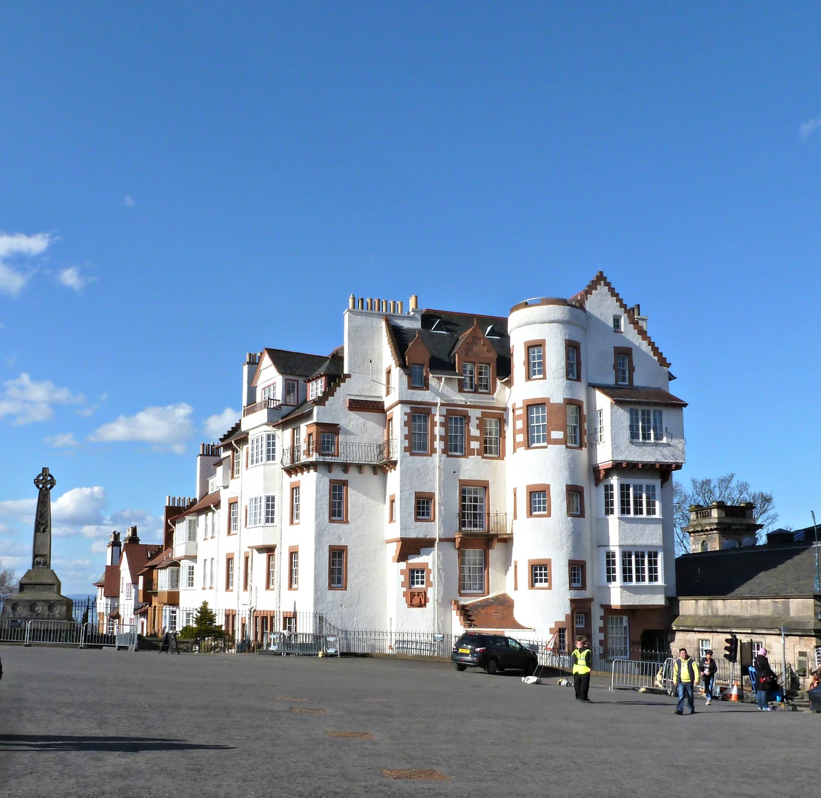 cassandra marie: edinburgh, scotland.