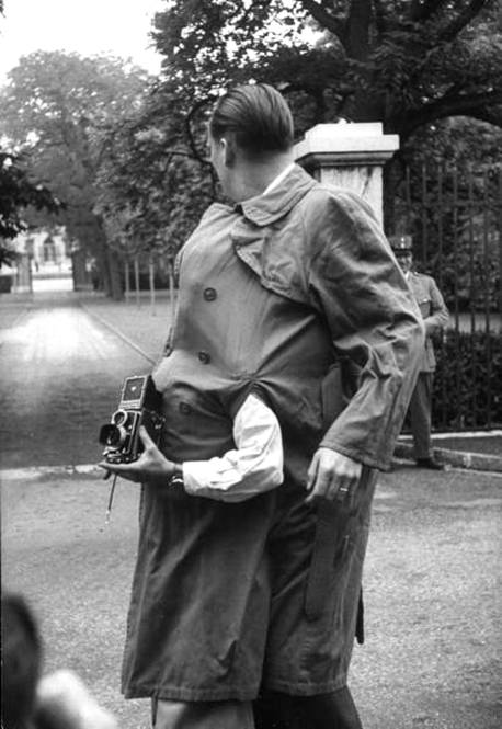 Interesting Photos of Famous Photographer's Self-portraits ~ Vintage ...