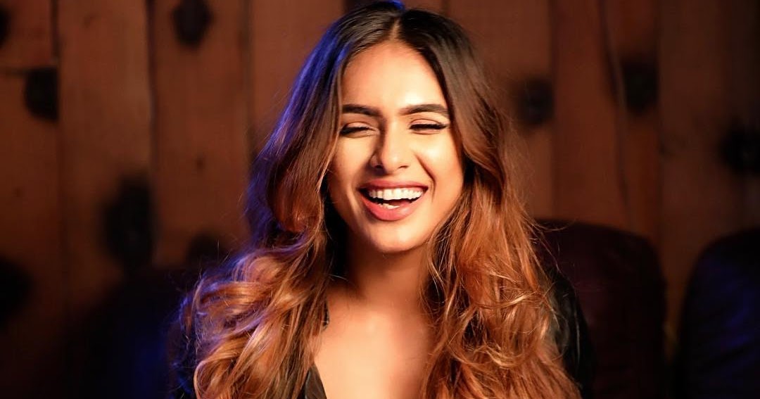 DESI ACTRESS PICTURES: Neha Malik Latest Photoshoot Stills. ★ Desipixer