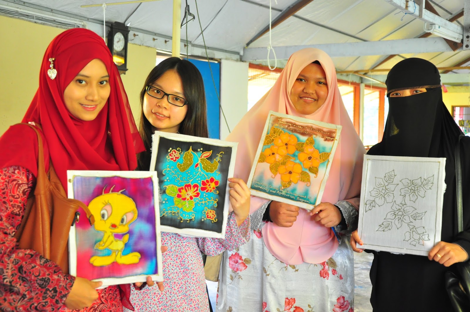 zuraidazakaria.blogspot.com: Intai-intai Batik Merbok