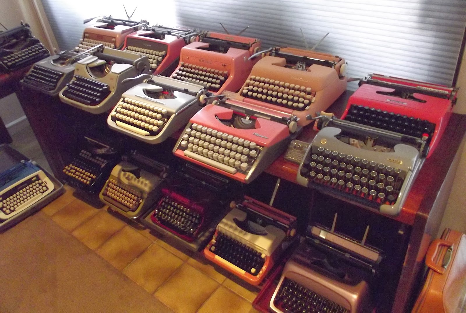 oz.Typewriter: Typewriters on Display
