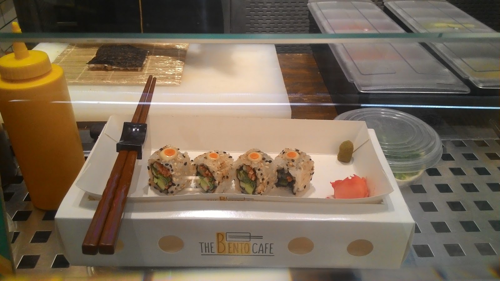 Stir Your Souls: #HappinessInABox At The Bento Cafe...