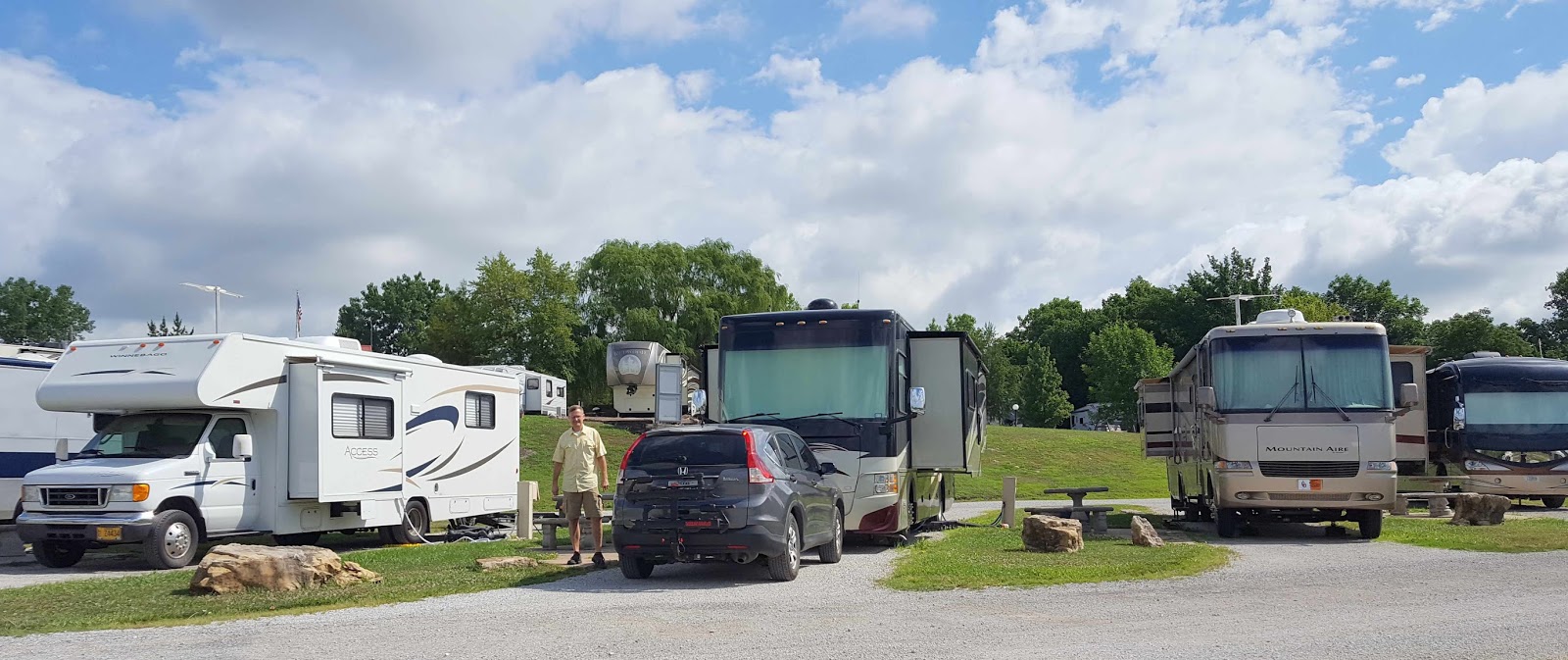 Wandering His Wonders: Our Peculiar Life in Peculiar, Missouri