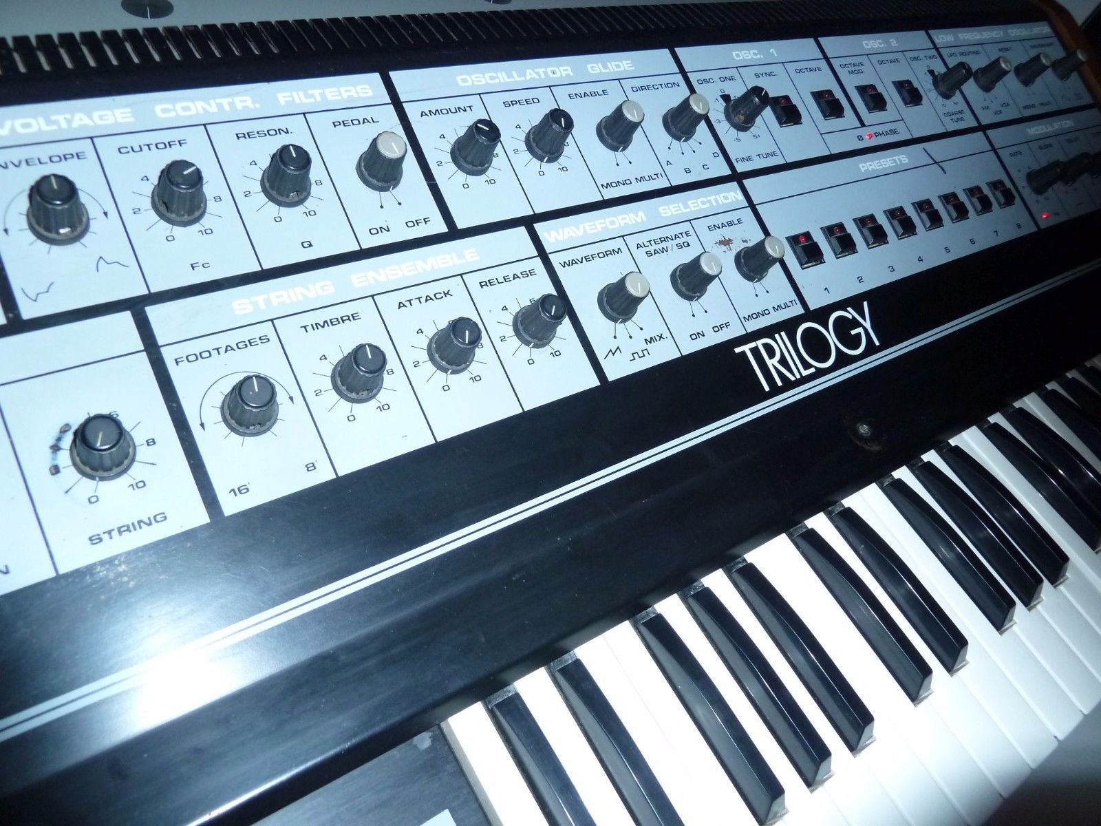 MATRIXSYNTH: Crumar TRILOGY Analog Synthesizer
