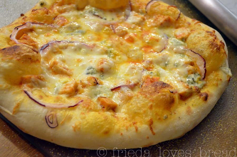 Frieda Loves Bread: Buffalo Chicken Wood Fired Pizza: KC Masterpiece ...