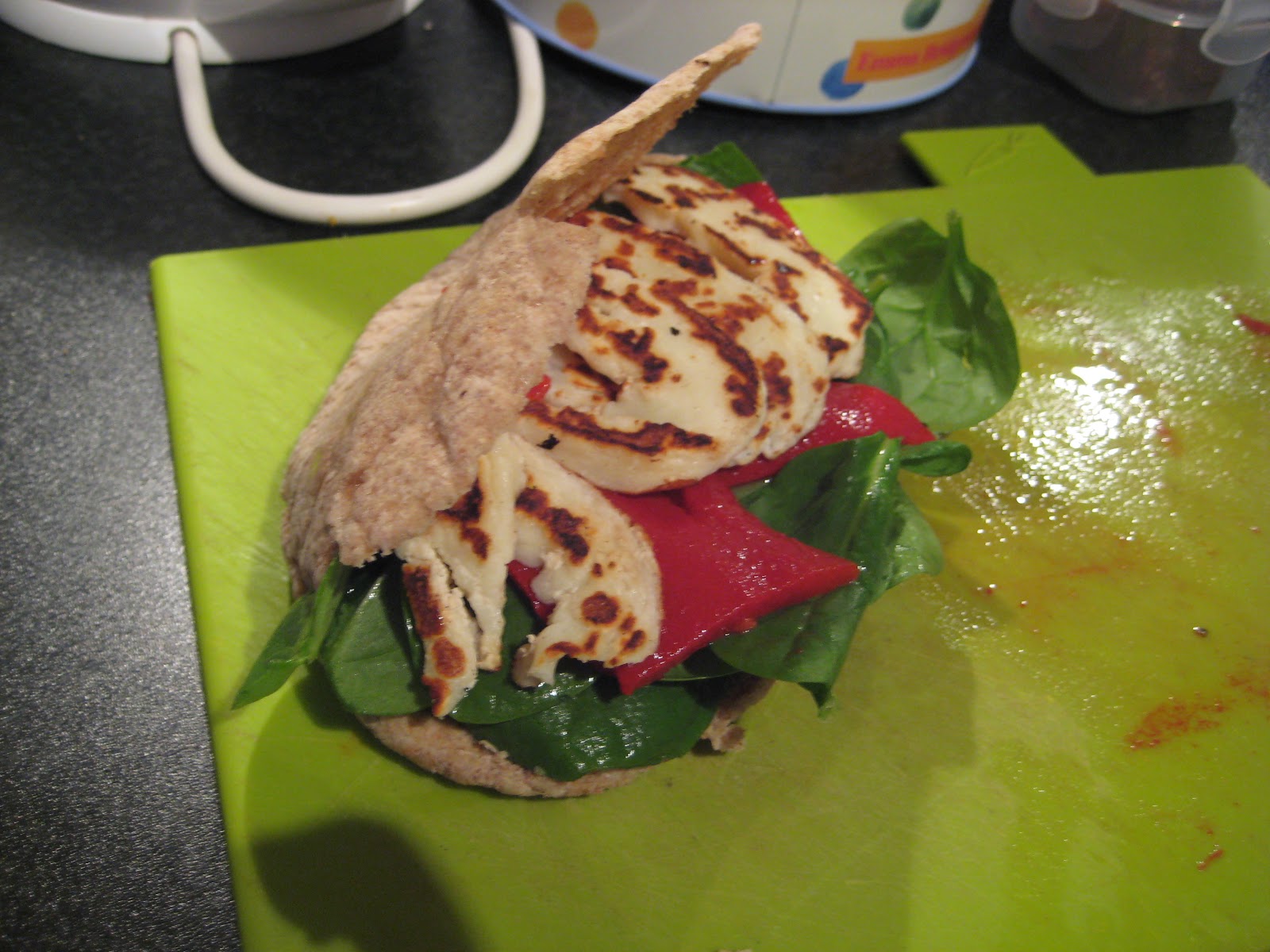 Lemon and Cheese: Spinach, Halloumi and Red Pepper Pitta