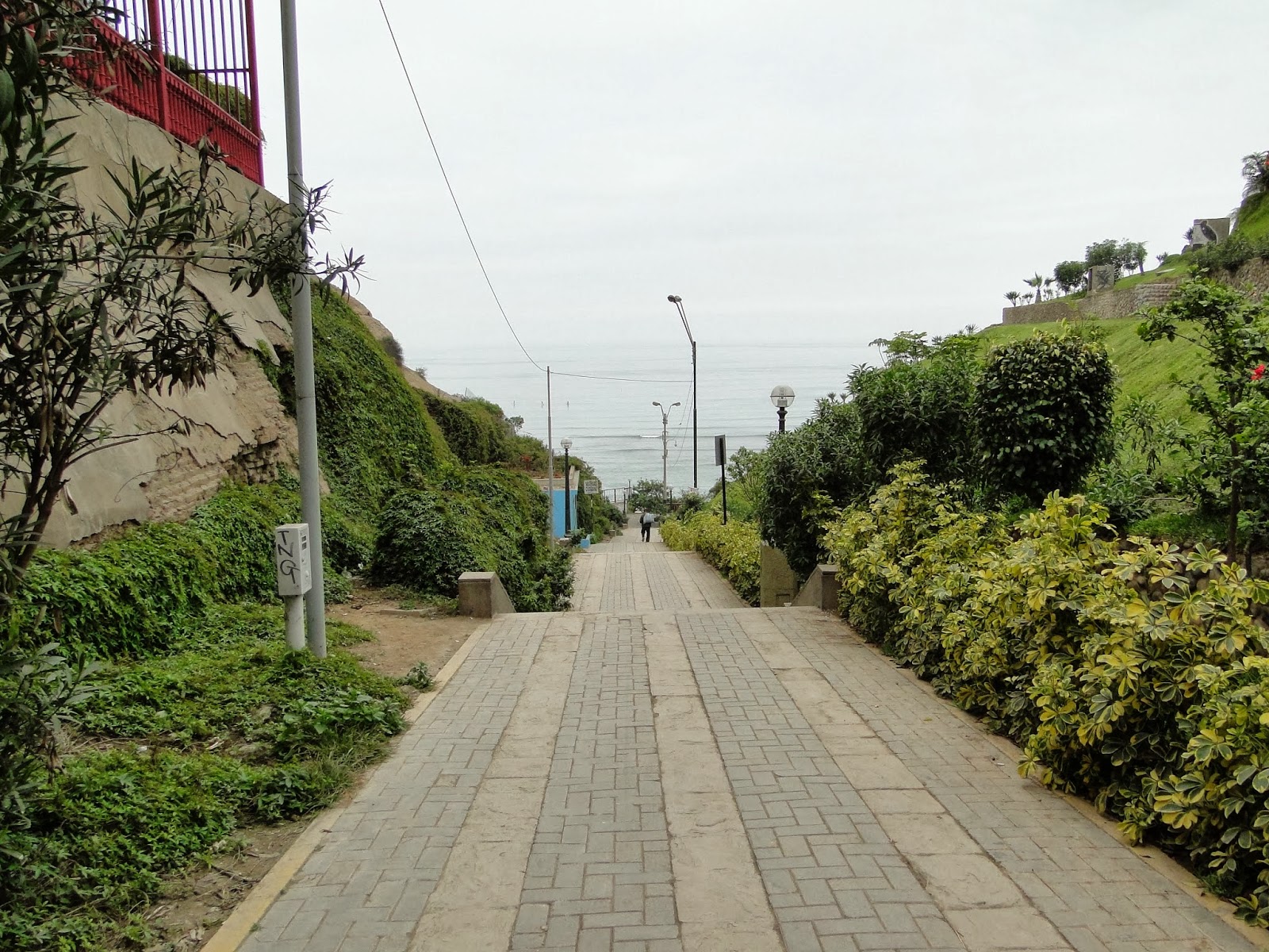 COMO CHEGAR A BARRANCO ? O QUE É QUE BARRANCO TEM ? | Uma Senhora Viagem