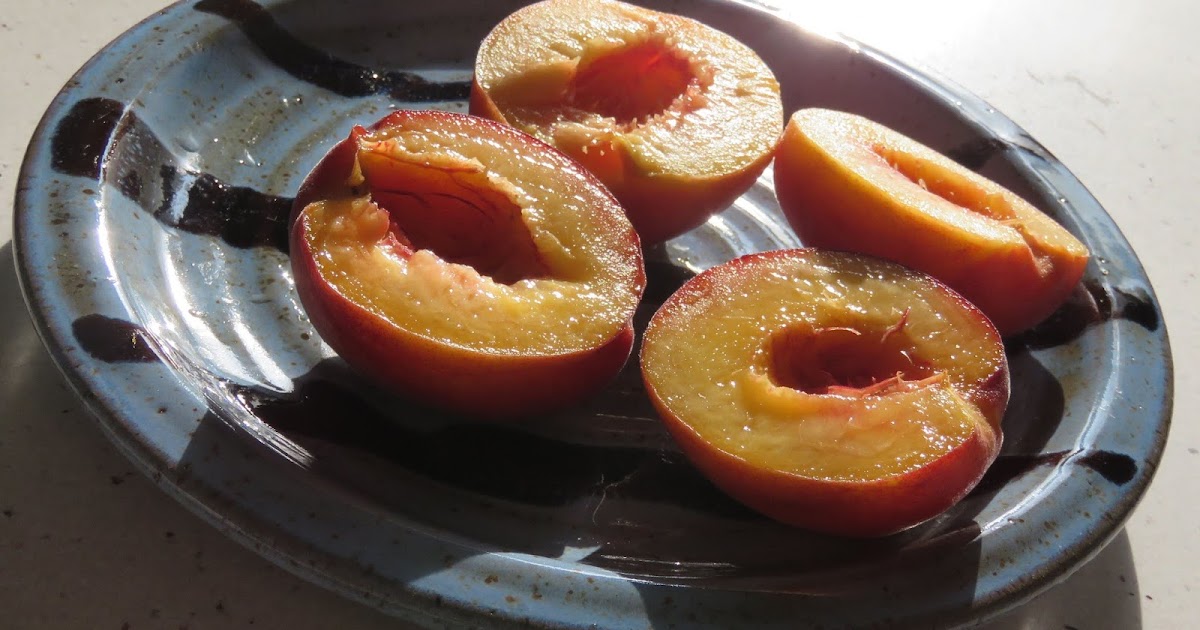 Mae's Food Blog: Peaches