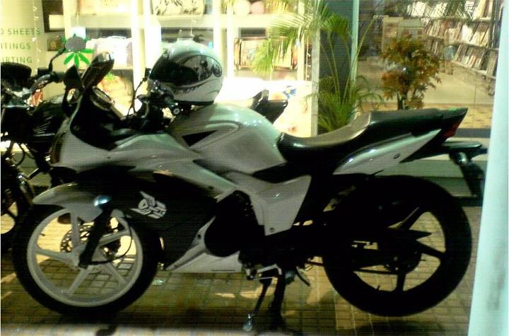 Hero Honda Hunk Modified