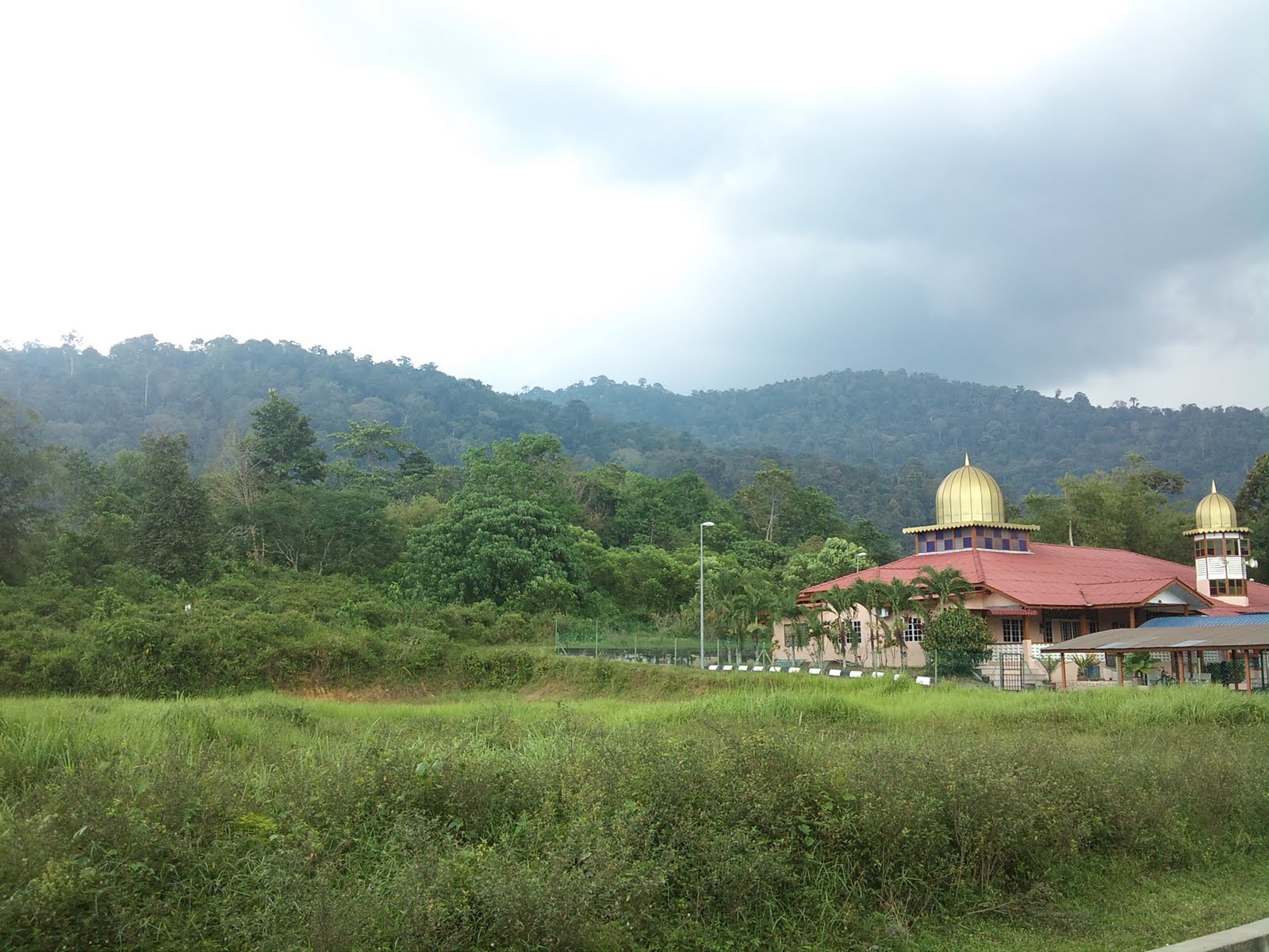 Bermesra Dengan Kebenaran Mutlak: Ke Kota & Makam Long Jaafar (Mac 2011)