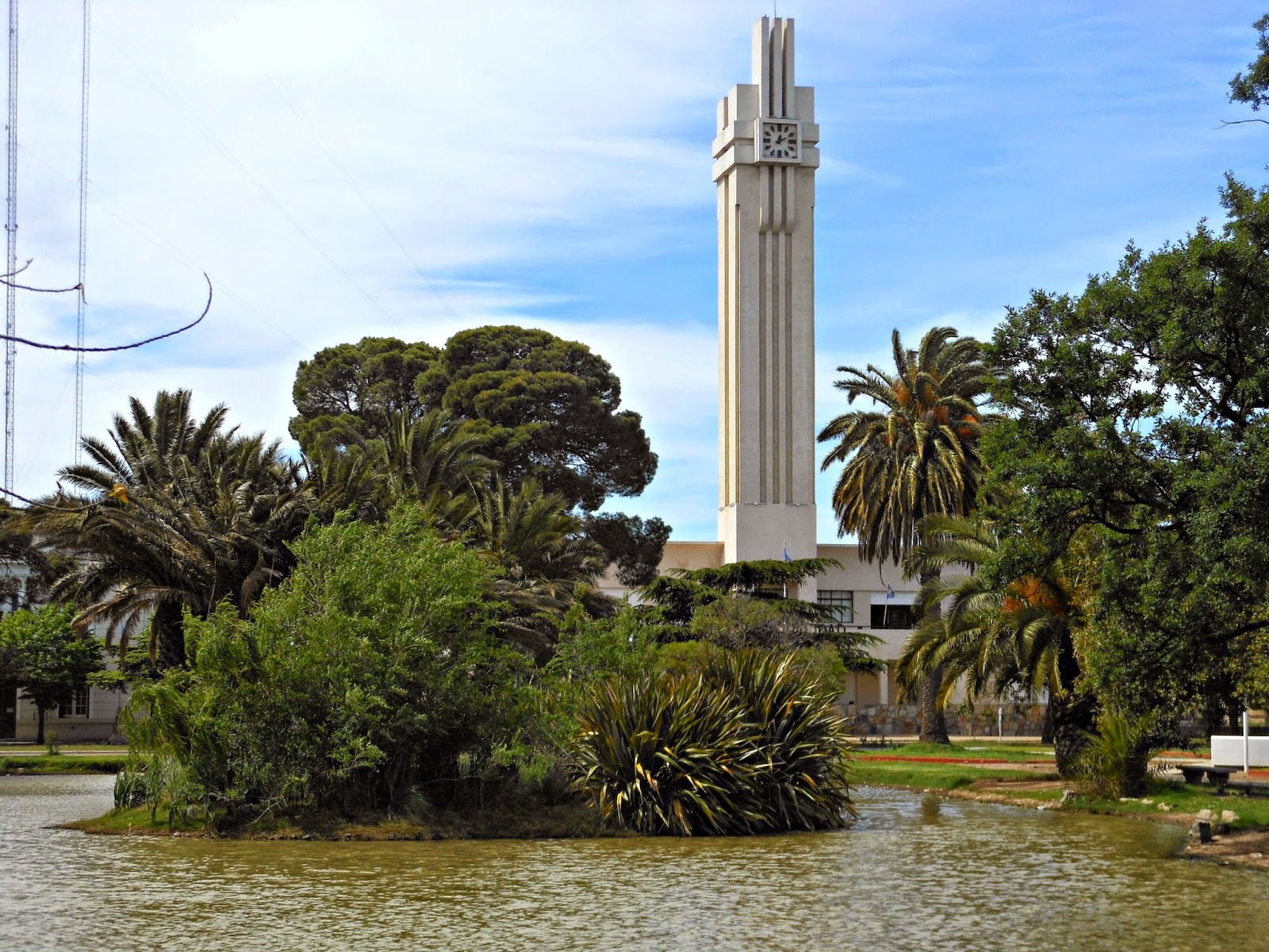 CAMINANDO LA PAMPA: La ciudad de Tornquist, Buenos Aires, Argentina