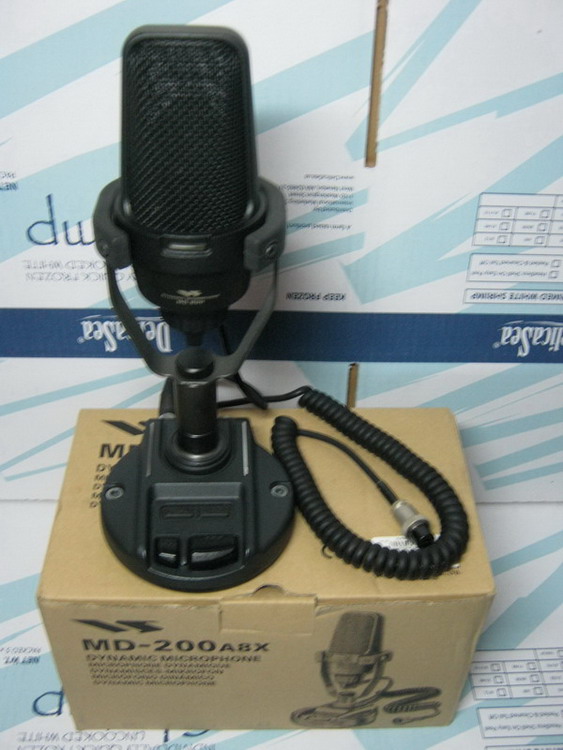 MEDAN RADIO: Yaesu MD-200A8x