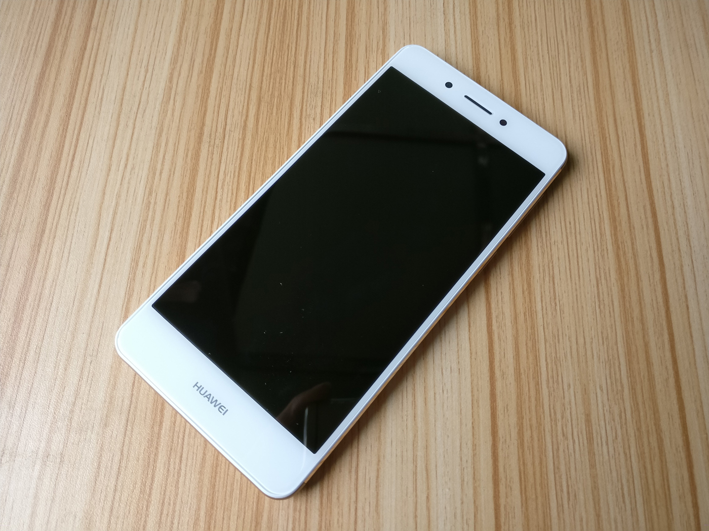 To2c.com Blog: HuaWei Enjoy 6S real life images, unboxing pictures ...