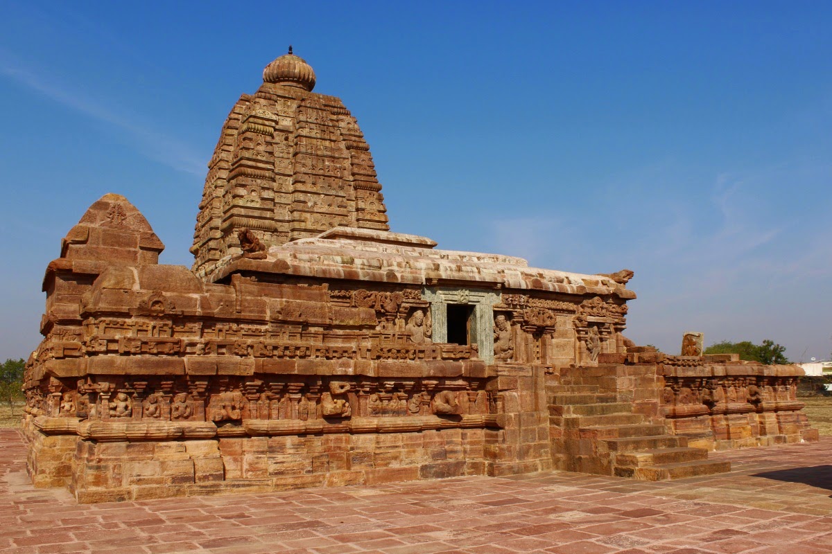 Journeys across Karnataka: Sangameshwara temple, Alampur