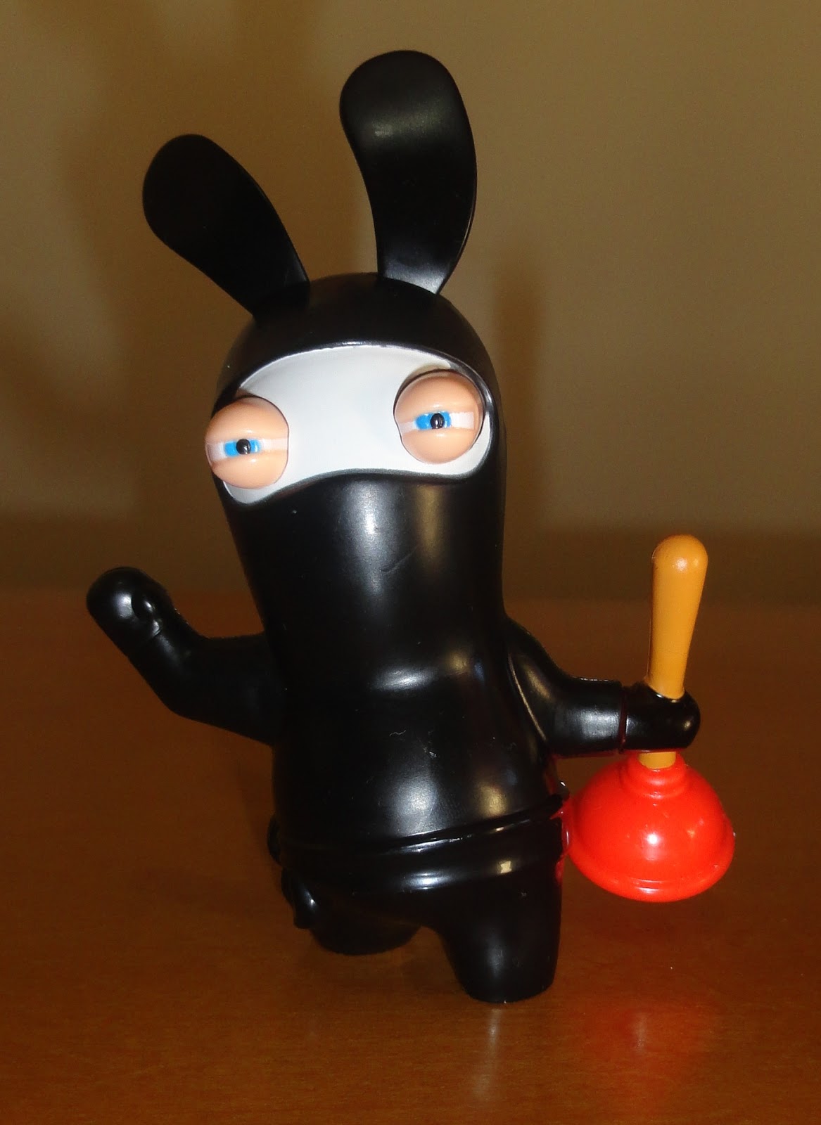 Vida de Leleca: NOVOS BRINQUEDOS McDONALD´S RABBIDS AGOSTO 2015!!!
