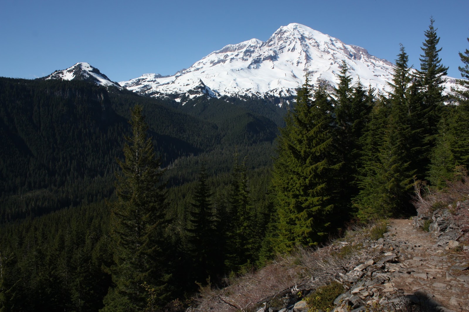 Hiking Shenandoah: Rampart Ridge