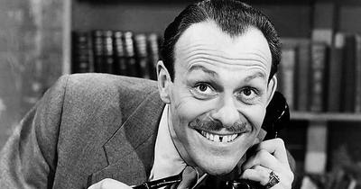 Give 'em the old Razzle Dazzle: Absolute bloody shower