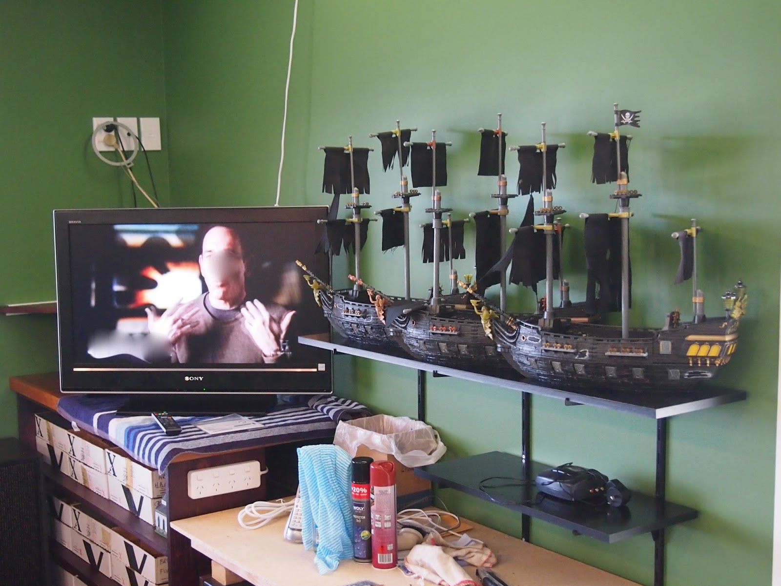 Wades World of Wargaming: New computer desk for the Wargames room.