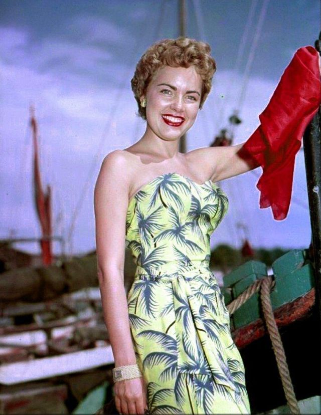 46 Glamorous Photos of Terry Moore in the 1940s and 1950s ~ Vintage ...