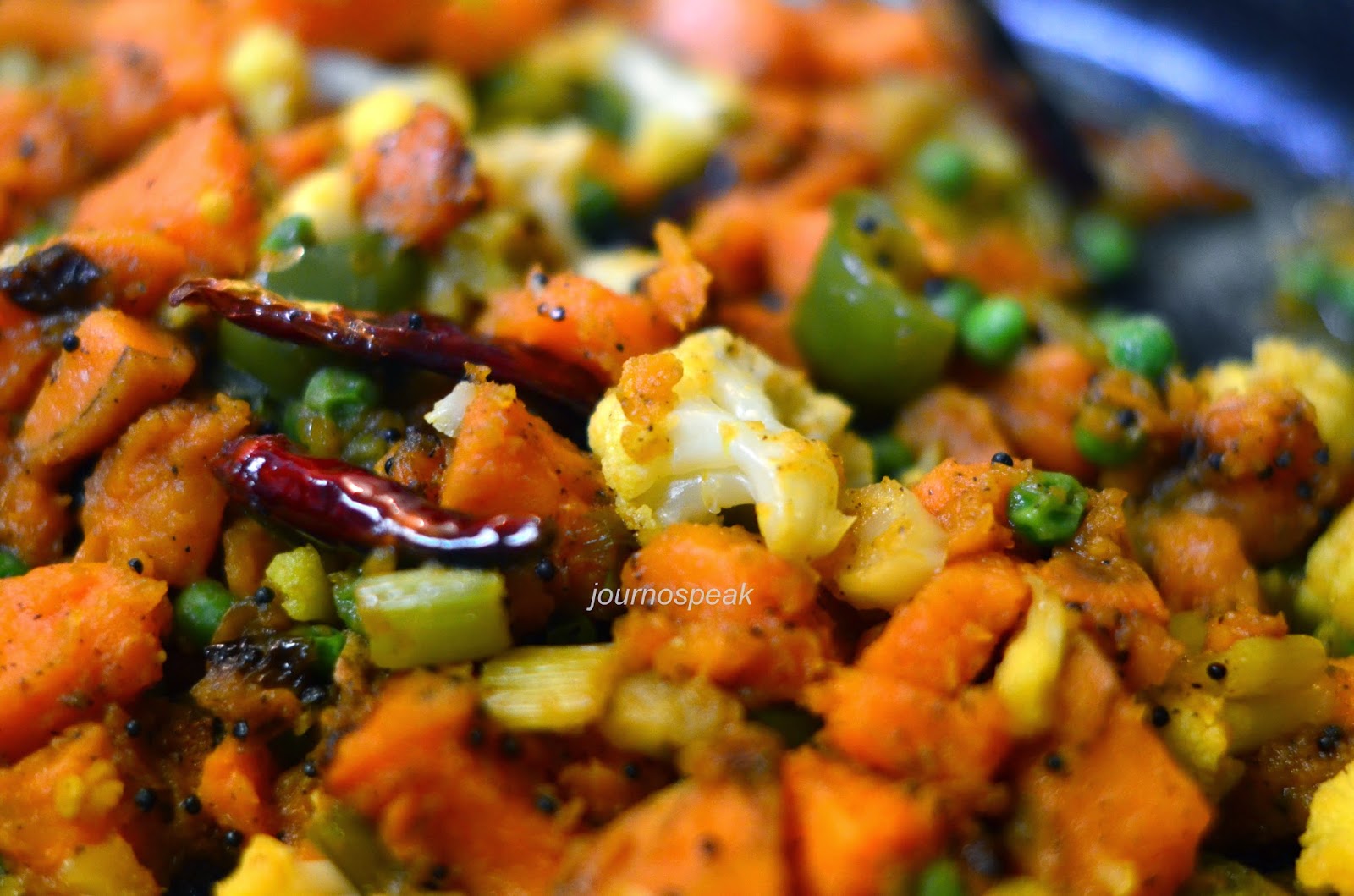 PANCH MESHALI SHOBJI : MIXED VEG WITH A BONG TWIST - JOURNOSPEAK