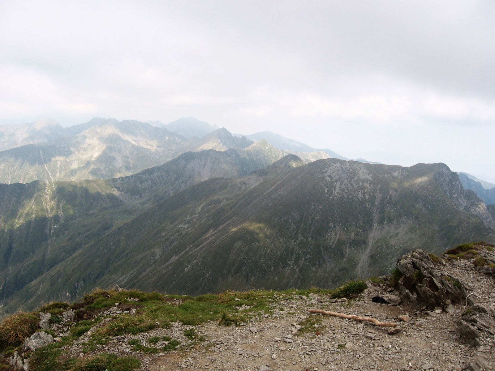 Hai cu noi la munte!: Vf. Moldoveanu prin Valea Vistei Mari (22-24 aug ...