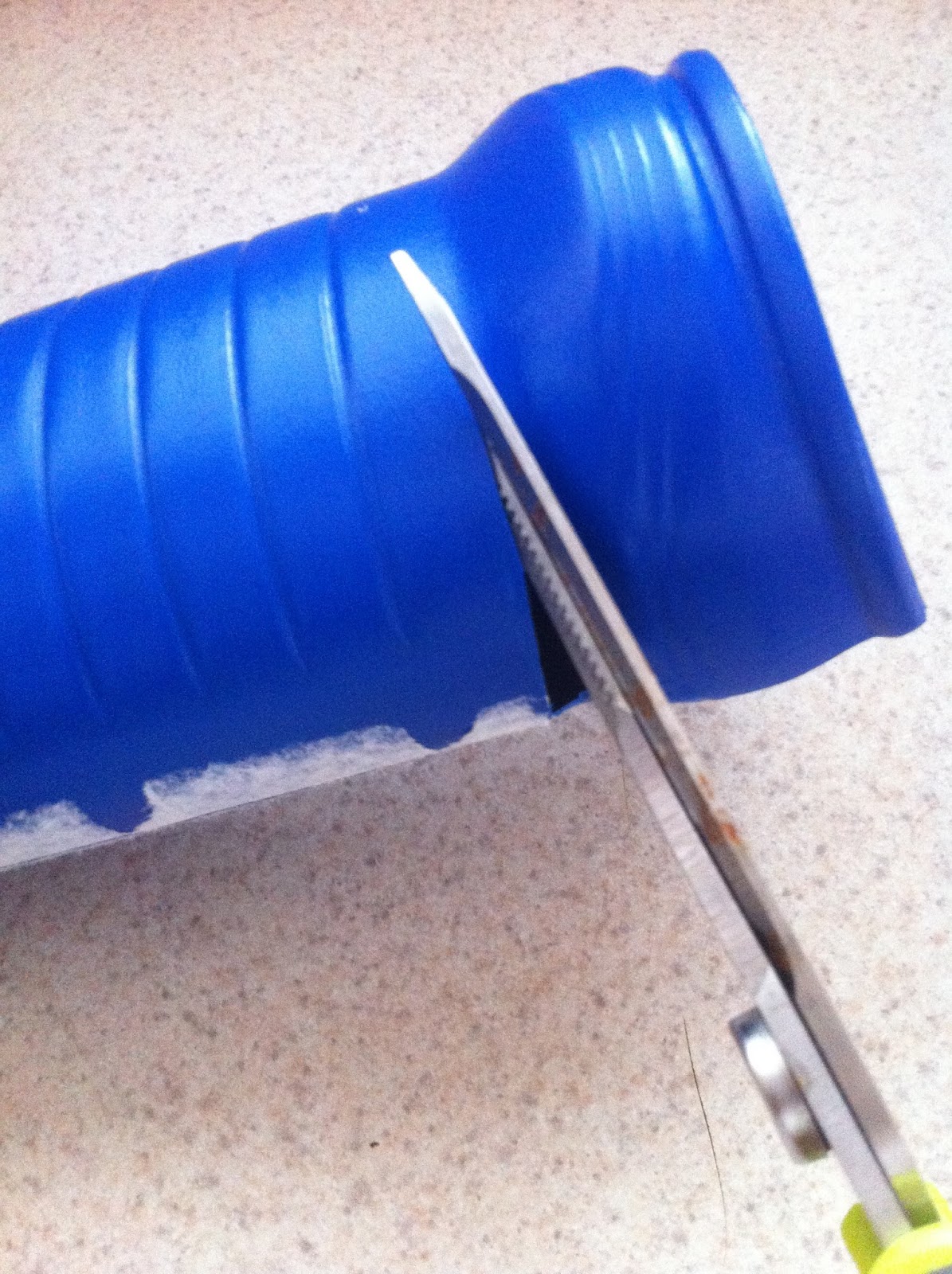 The Simple Craft Diaries: Make Up Case from Lays/Chips Container