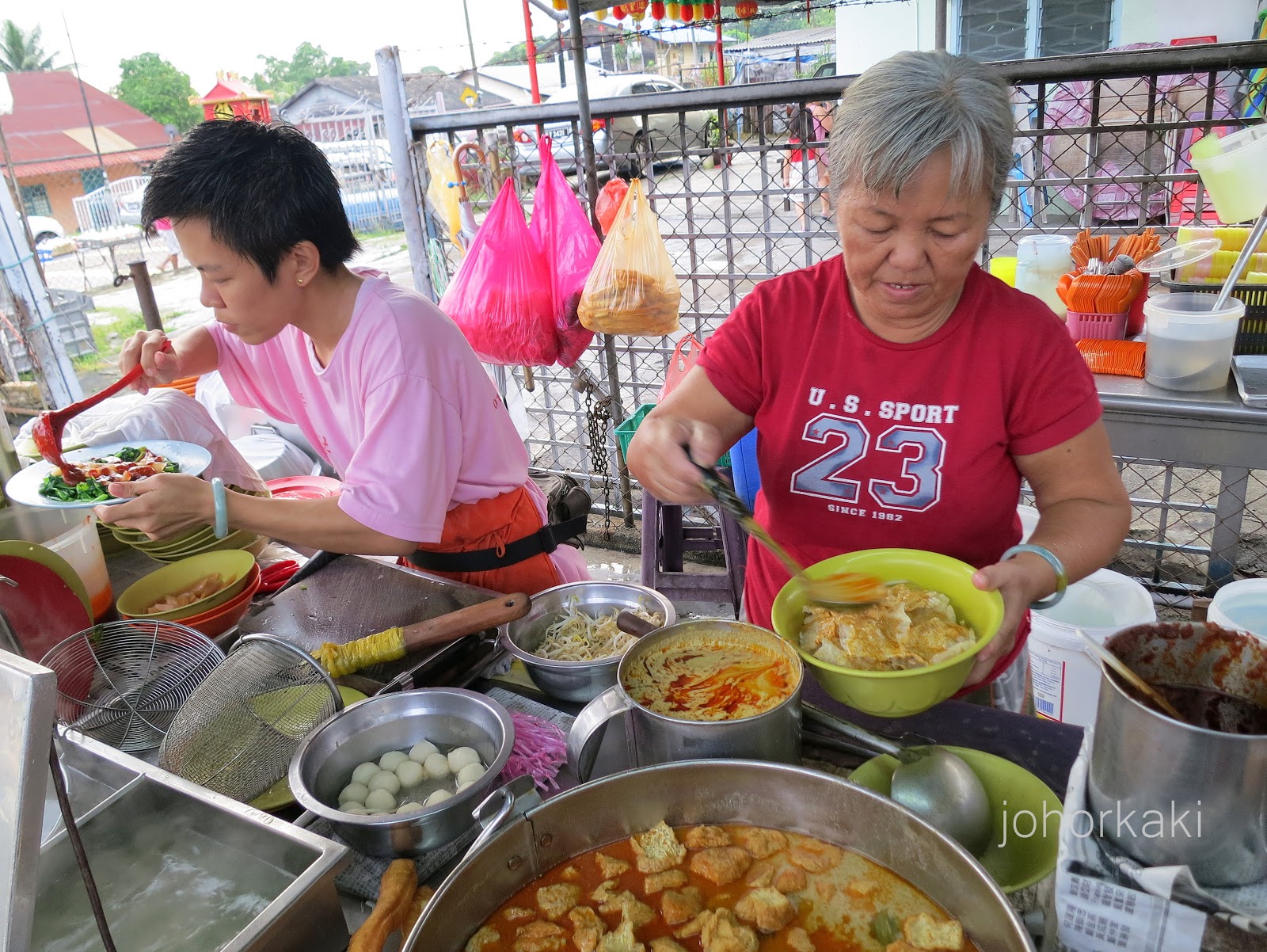 Review of Tampoi Laksa, Rojak, Sotong Kang Kong, See Hum @ 17 Jalan ...