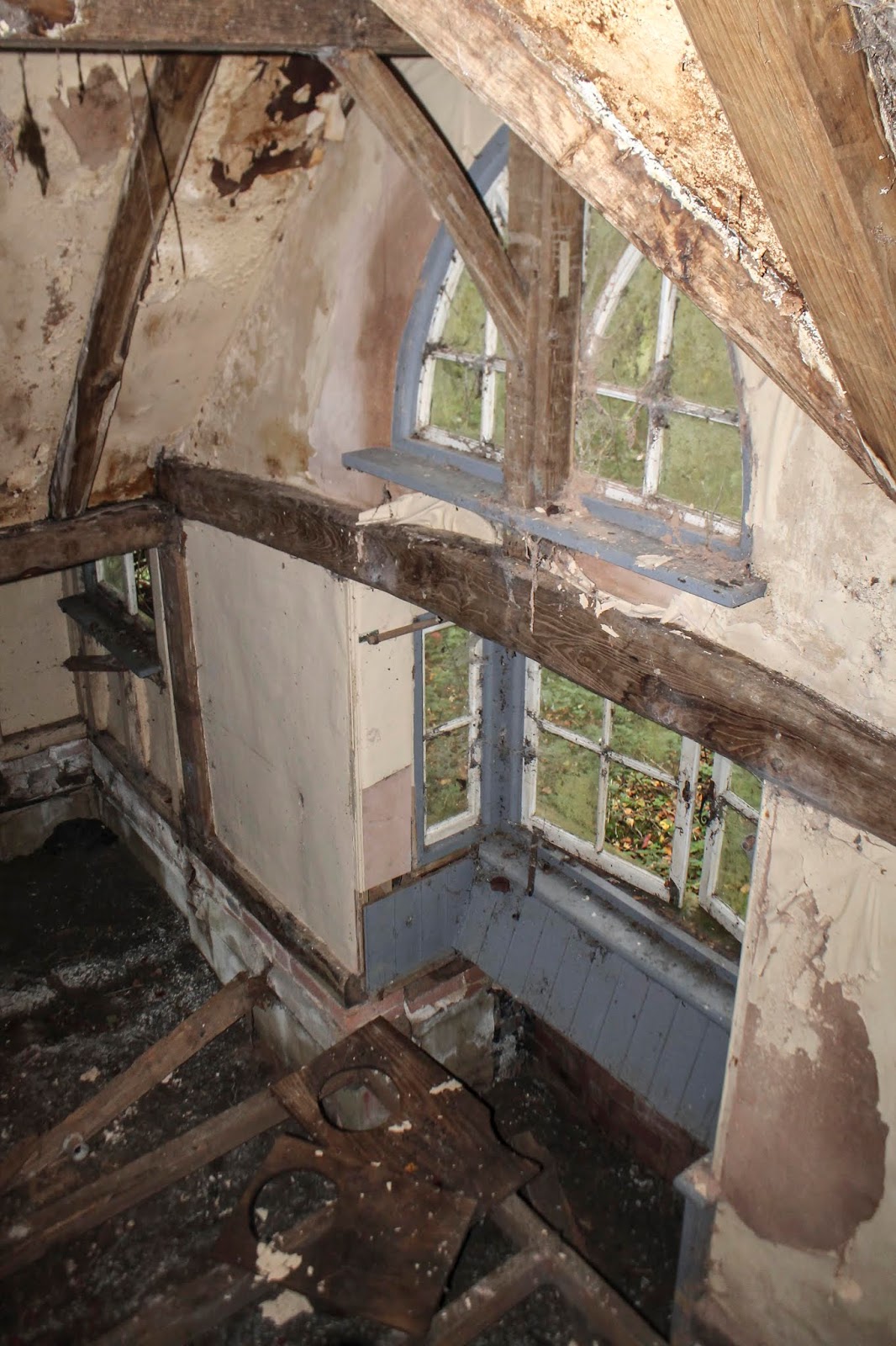 Shrewsbury from where you are not: The house from Tots TV