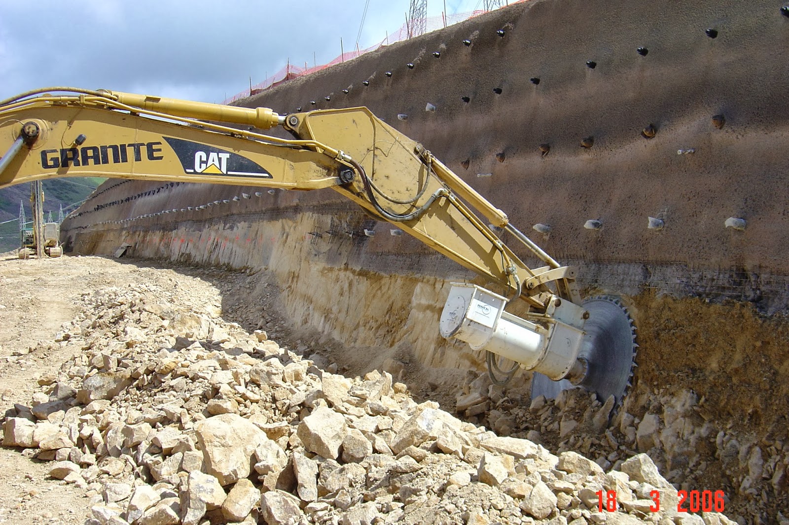 Excavator rock Saw