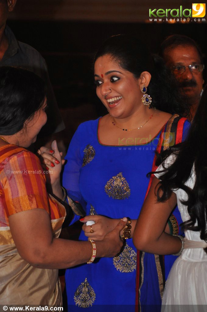 Vinu Mohan Marriage Reception Hot Photos