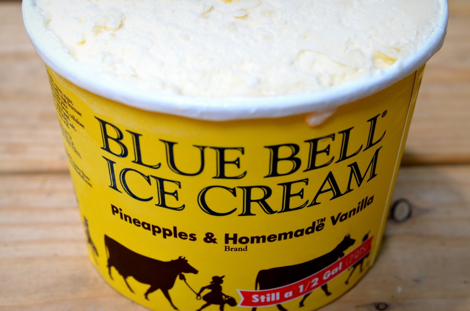 food and ice cream recipes: REVIEW: Blue Bell Pineapples & Homemade Vanilla